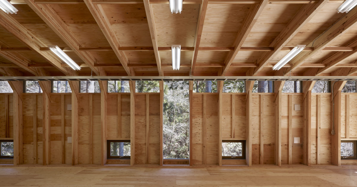 Workshop in a Forest | Haretoke Architects